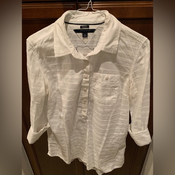 Tommy Hilfiger | Tops | Tommy Hilfiger Quarter Bottom Down Top | Poshmark